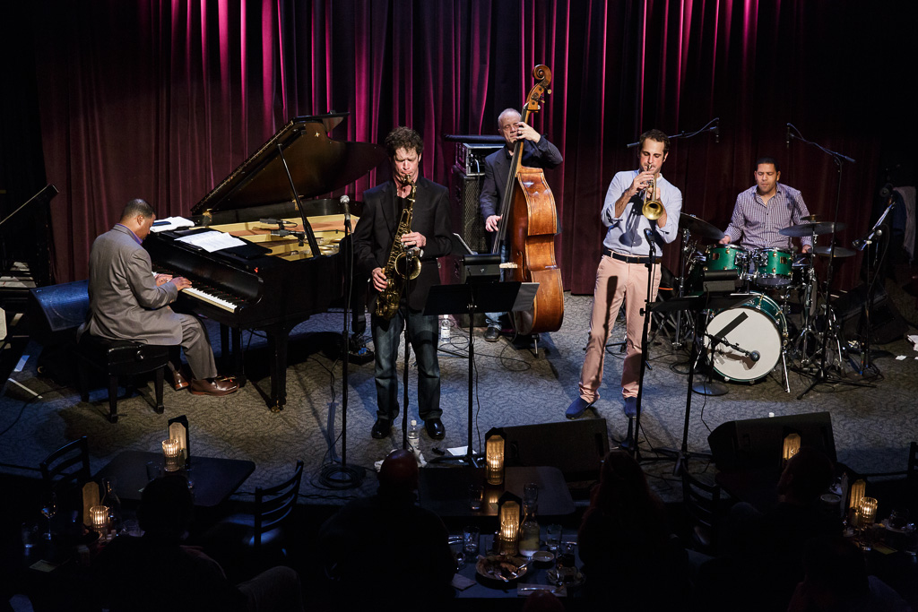 Photos: Anton Schwartz at Jazz Alley | Seattle Jazz Scene